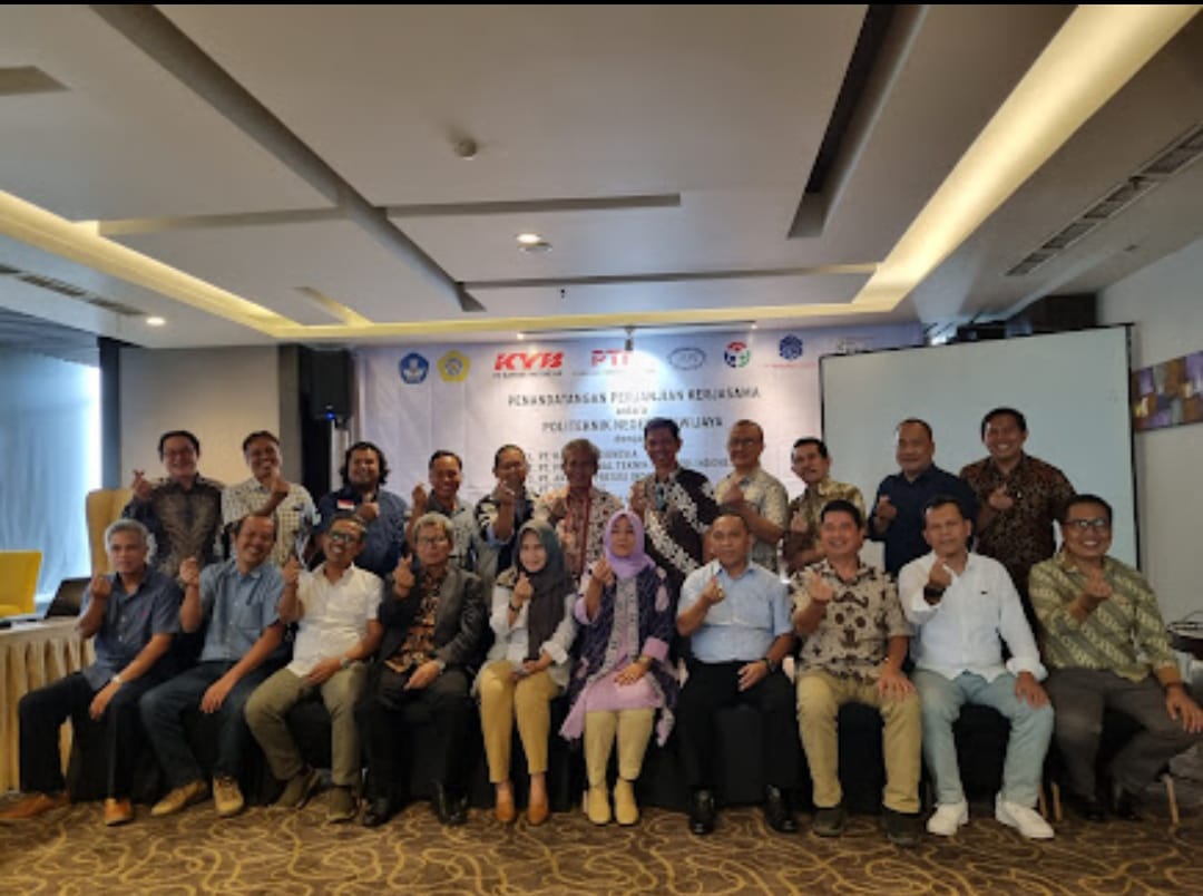Enterpreneur Alumni Sinegeri dengan Almamater